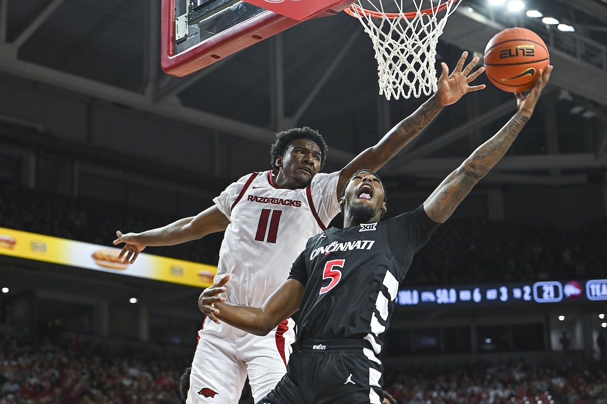Arkansas beats Cincinnati 89-61 in first preseason game | The Arkansas ...
