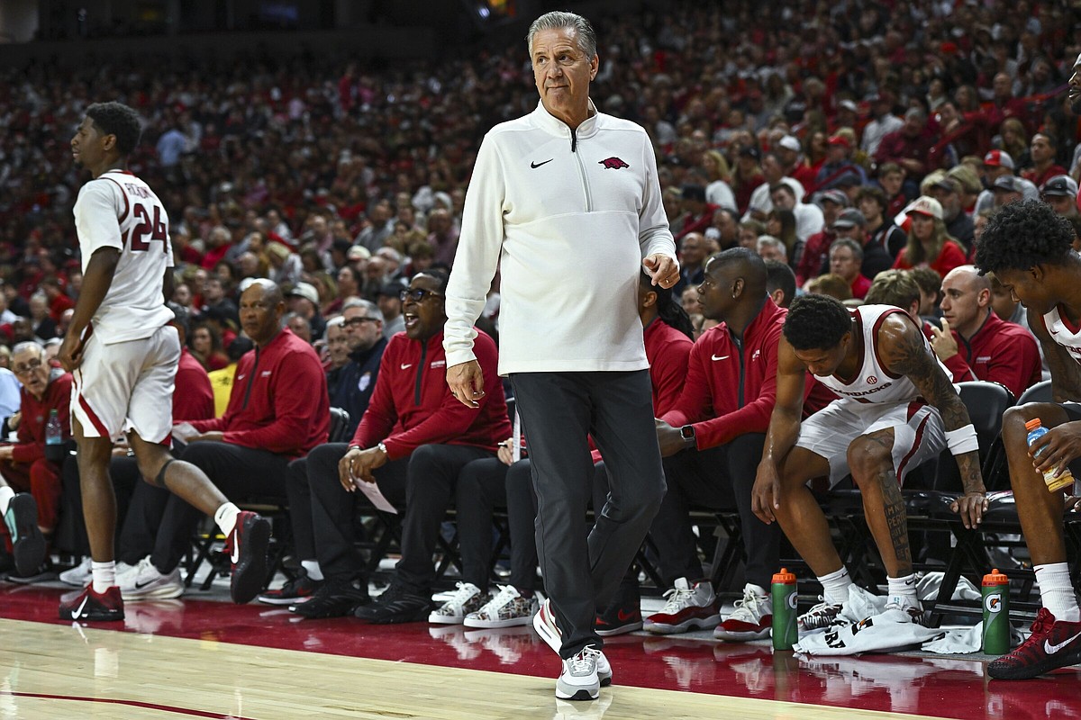 Calipari takes a trip down memory lane with Arkansas men’s exhibition ...