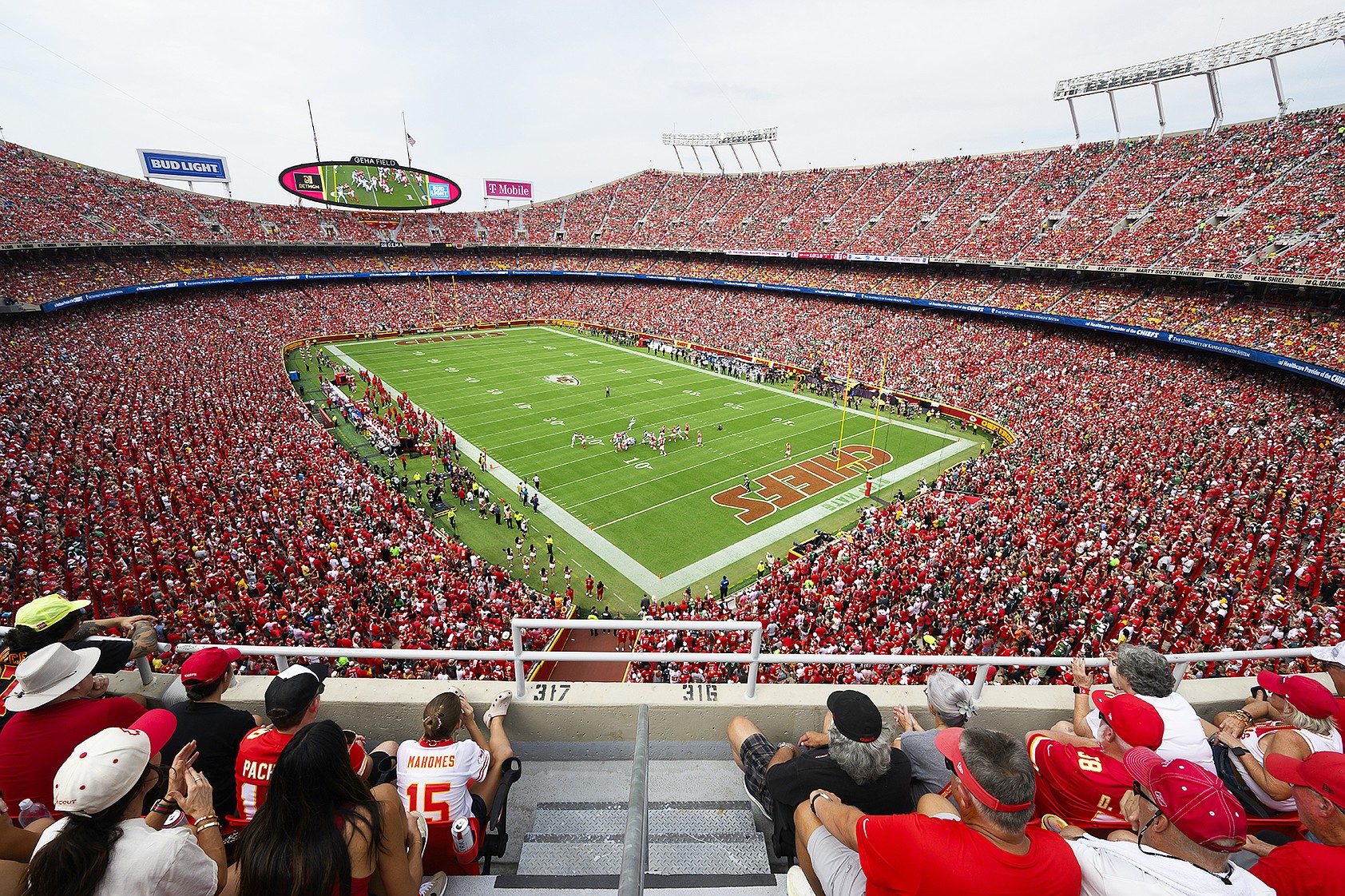 Chiefs continue to weigh massive Arrowhead fix or new domed stadium in ...