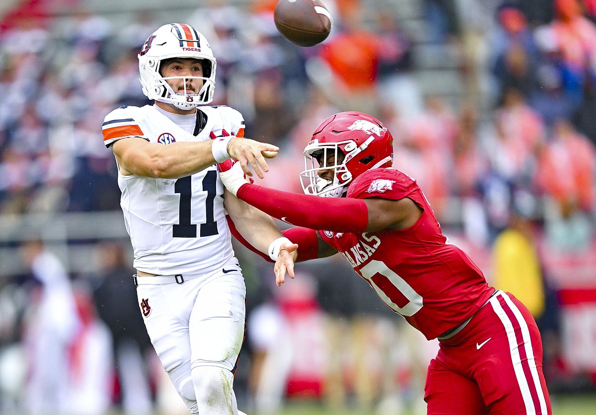 Arkansas Razorbacks football: Stats show slight defensive improvement ...