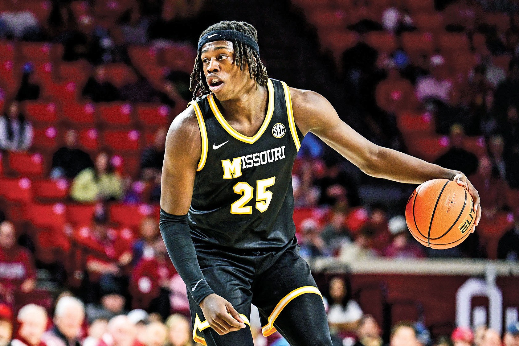 Mitchell leads Missouri men's basketball past VMI 106-68 | Jefferson City News Tribune