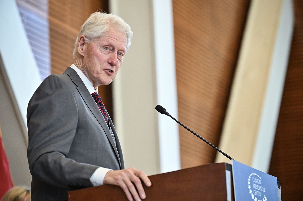 Bill Clinton not linked to wrongdoing with Epstein, though name appears ...