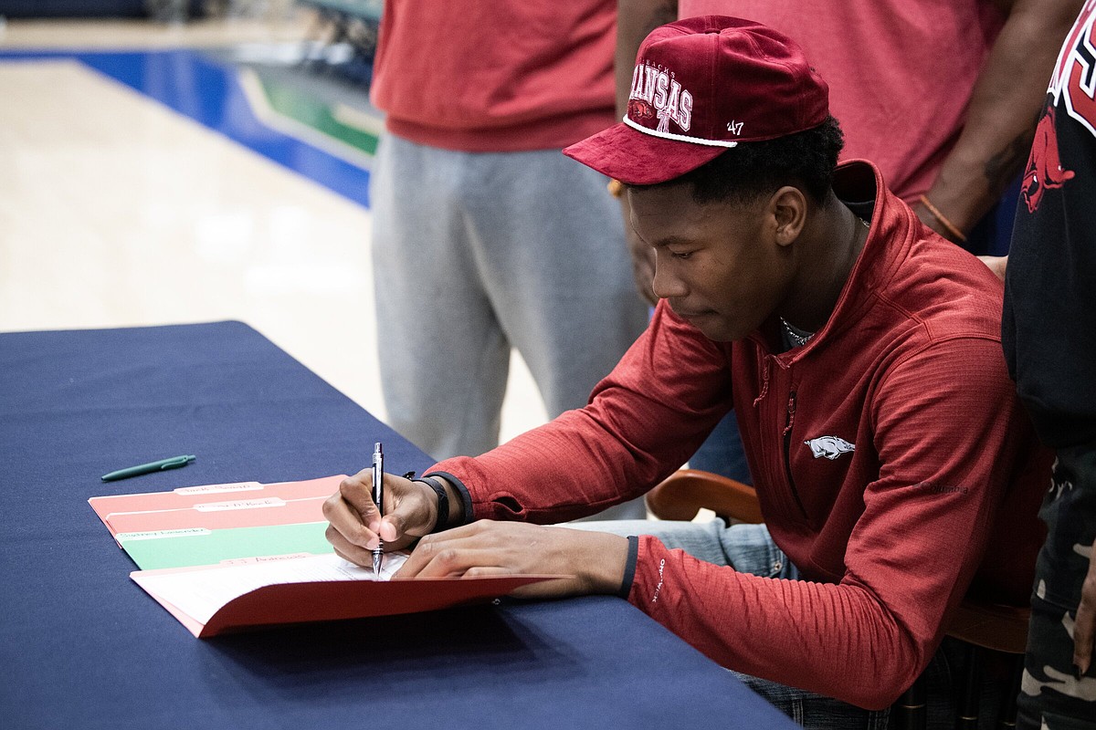 Little Rock Christian’s JaShawn “JJ” Andrews signs with Razorbacks ...