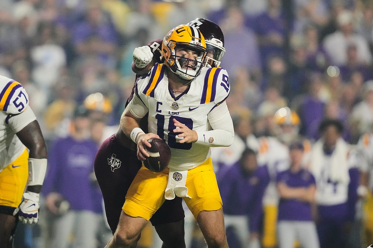 Arkansas football preps for both LSU quarterbacks | The Arkansas ...