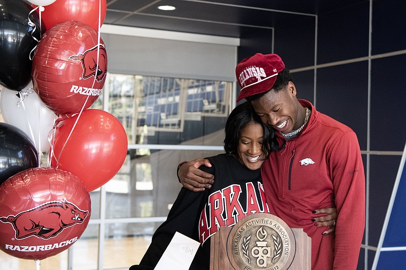 Little Rock Christian’s JaShawn “JJ” Andrews signs with Razorbacks ...