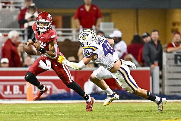 Just like last year, high-powered Arkansas football offense meets ...