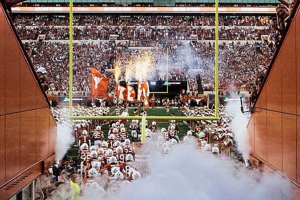 Arkansas football game at Texas scheduled for afternoon kick | Whole ...