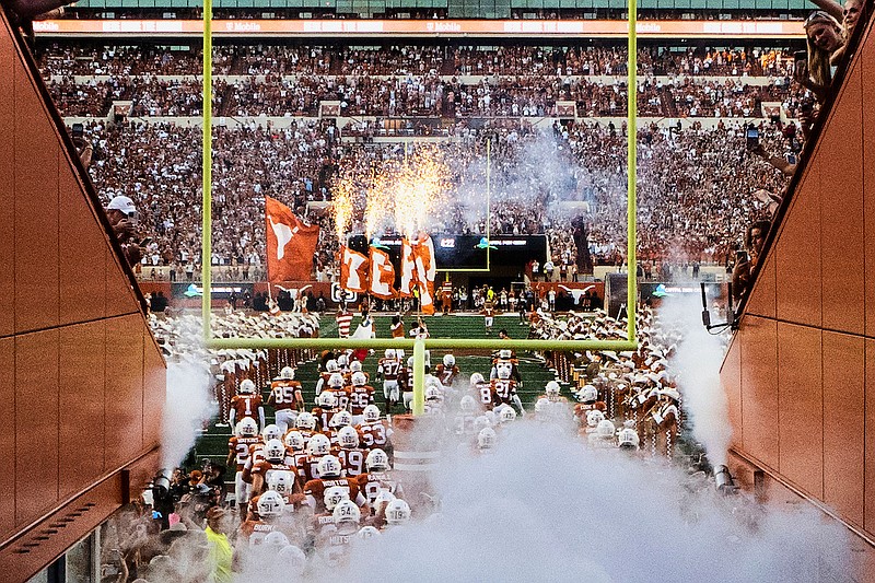 Arkansas football game at Texas scheduled for afternoon kick | Whole ...