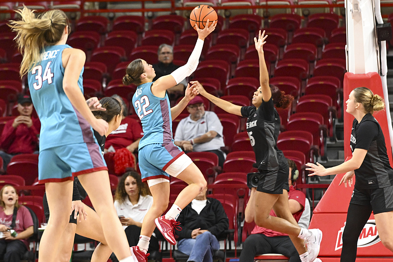 Arkansas women's basketball blows out Little Rock behind Bonnie Deas ...