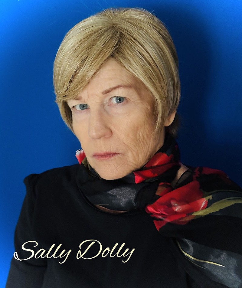 Mount Sequyoah turns mystery into holiday theater gold and brings Sally Dolly to its campus ...