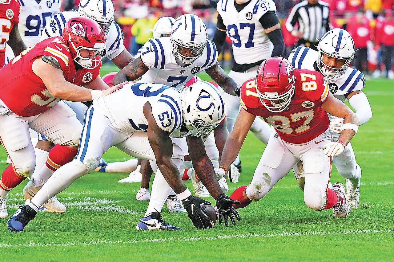 Colts go away from Taylor late, blow 11-point lead in 23-20 overtime ...