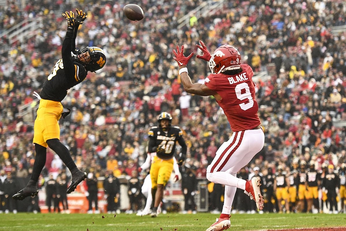 Arkansas football outplayed after halftime in season-ending loss to Missouri | The Arkansas ...