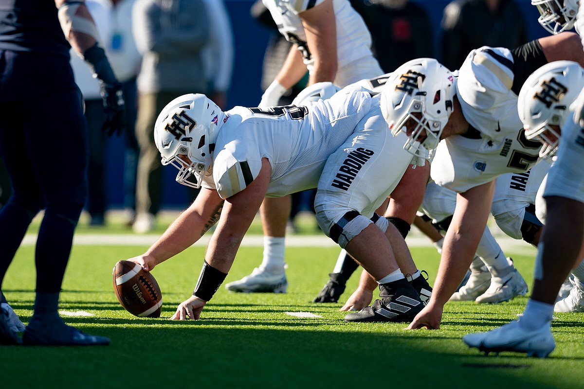 Division II football playoffs: Harding, Kutztown rely on interior play ...
