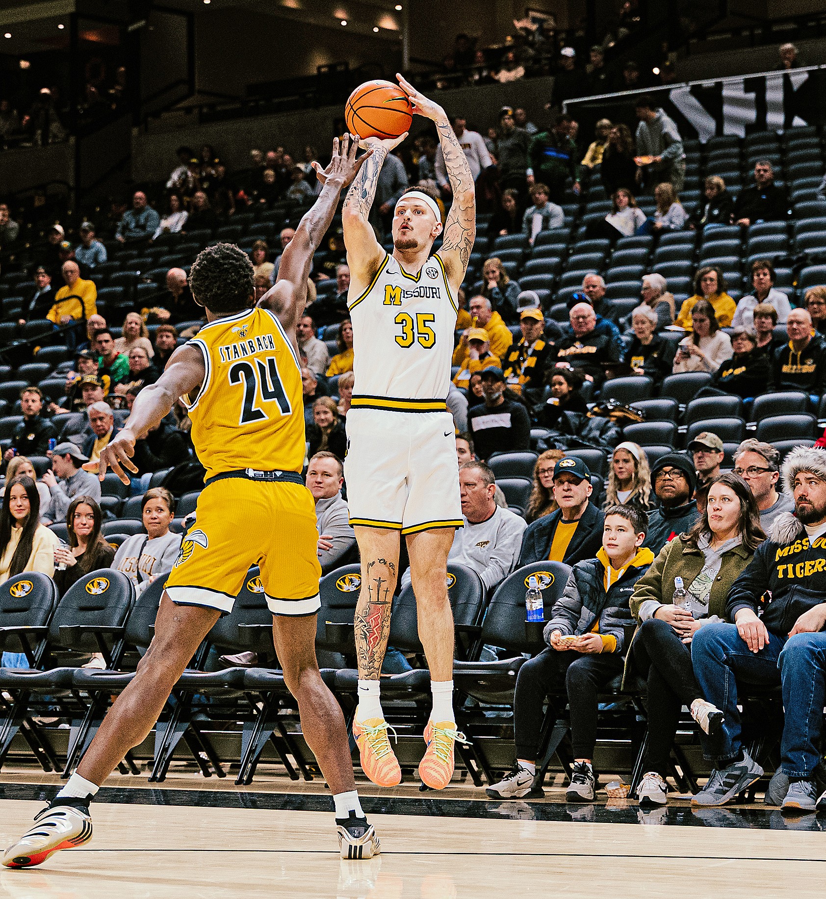 Crews scores 20 for Missouri in 85-77 win against Alabama State ...