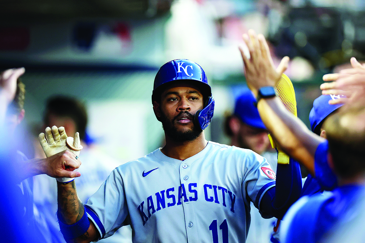 Royals, Garcia agree to five-year, $57.5M contract | Fulton Sun