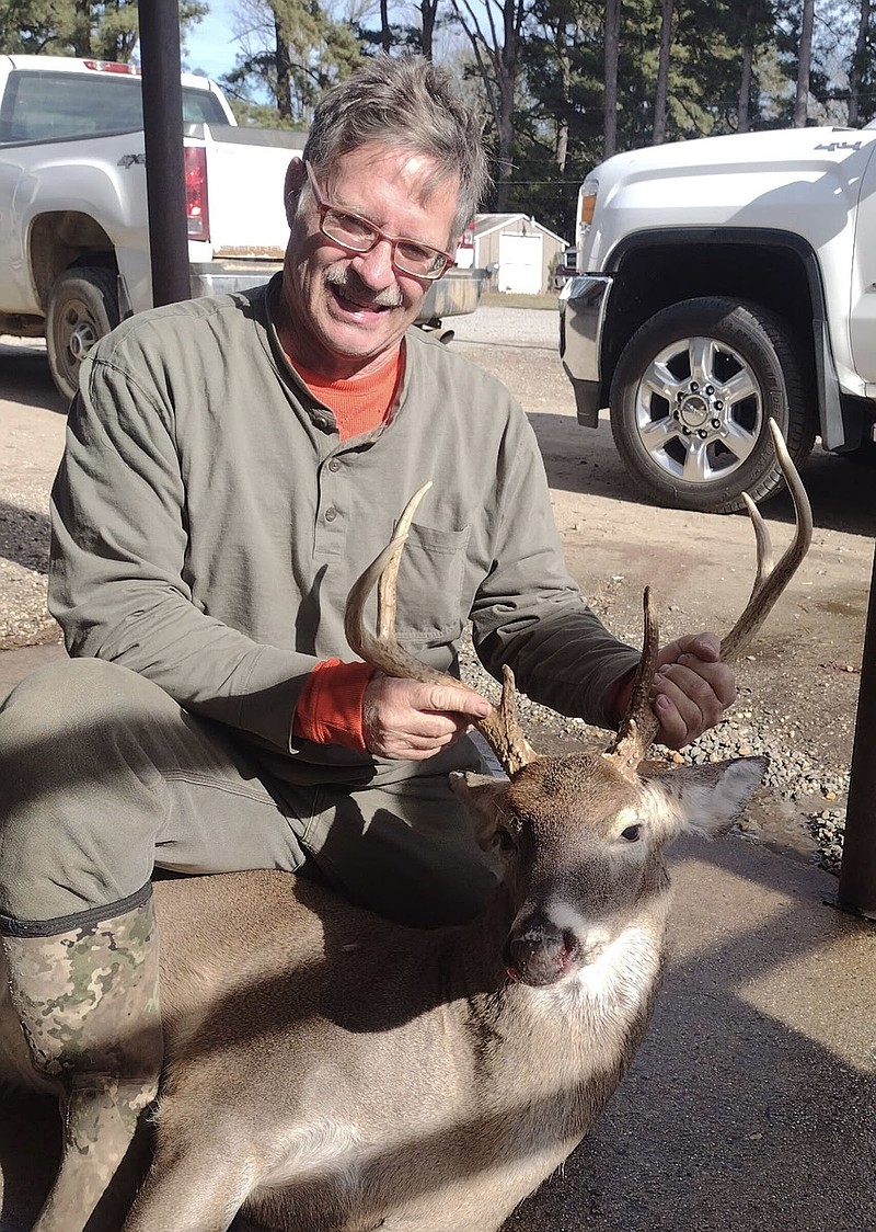 Deer hunting: Hunter harvests forbidden ‘fruit’ at the buzzer | The Arkansas Democrat-Gazette ...