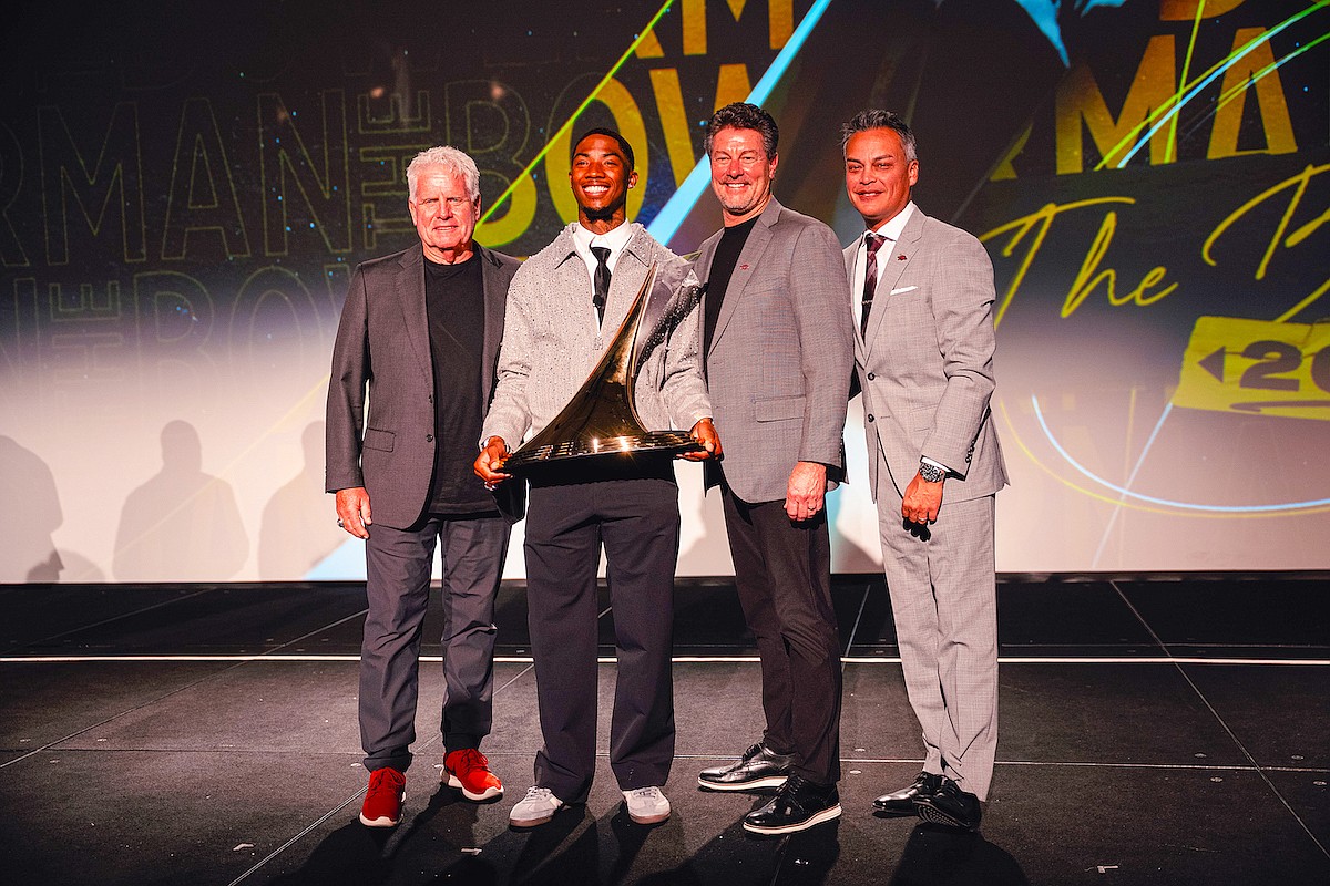 'A football player winning The Bowerman, that’s crazy': Jordan Anthony ...