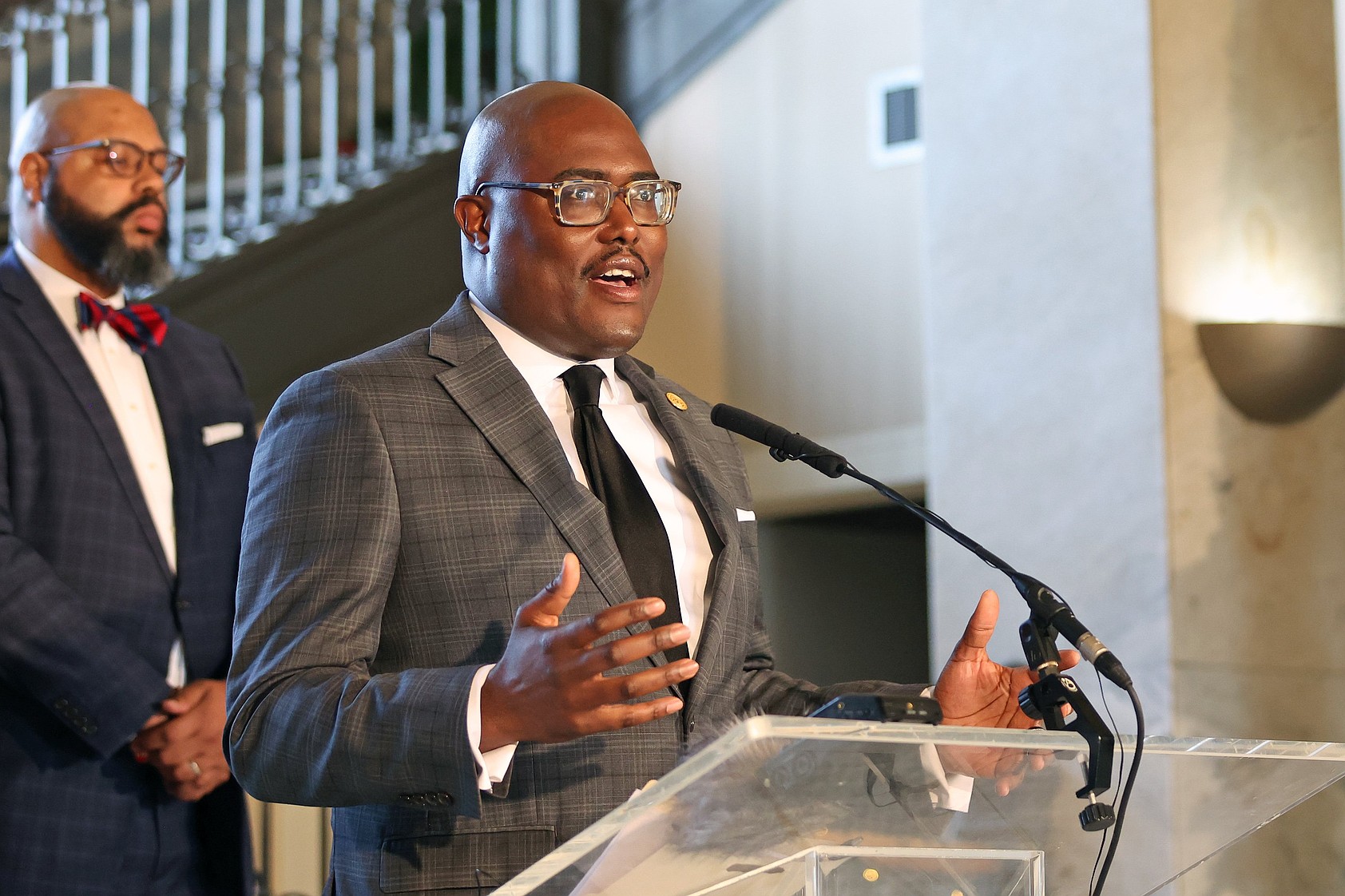 Little Rock Mayor Frank Scott touts 12% drop in violent crime compared ...