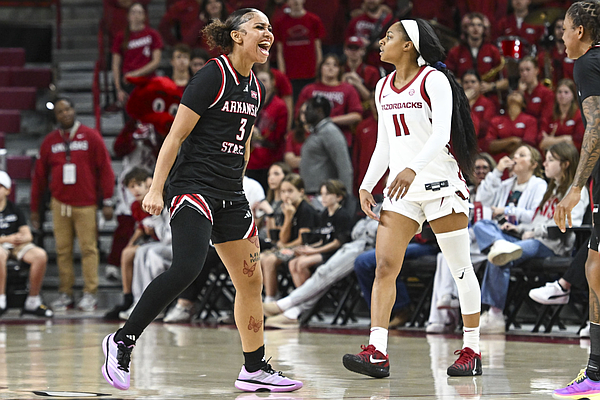 Arkansas State upsets Arkansas women's basketball behind 29 forced ...