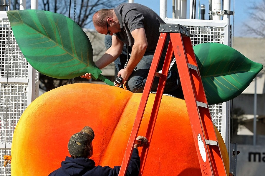 Where are the wackiest New Year's Eve drops in the US? | Chattanooga ...