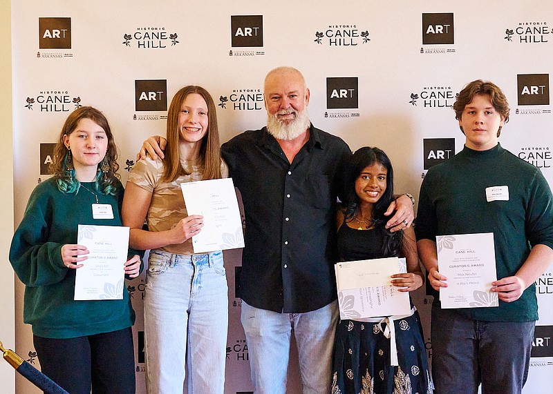 High school senior Aleksandra Bogan wins scholarship to study art at ...
