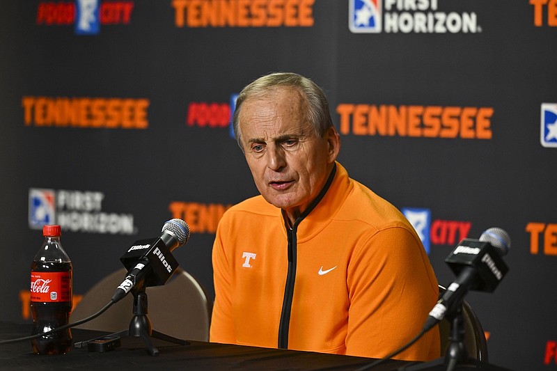 Arkansas basketball vs. Tennessee: How to watch and listen, betting ...