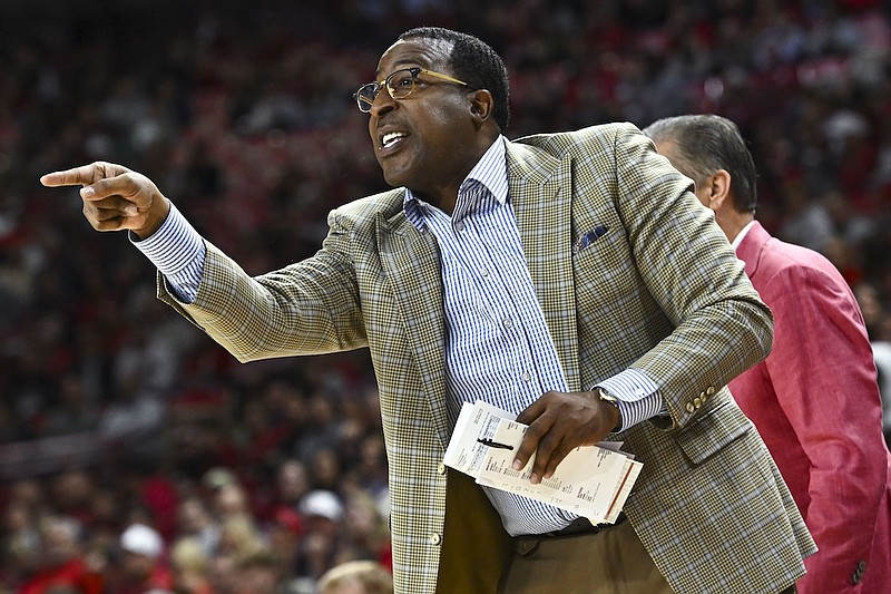 Chin Coleman press conference: Previewing Arkansas basketball vs ...