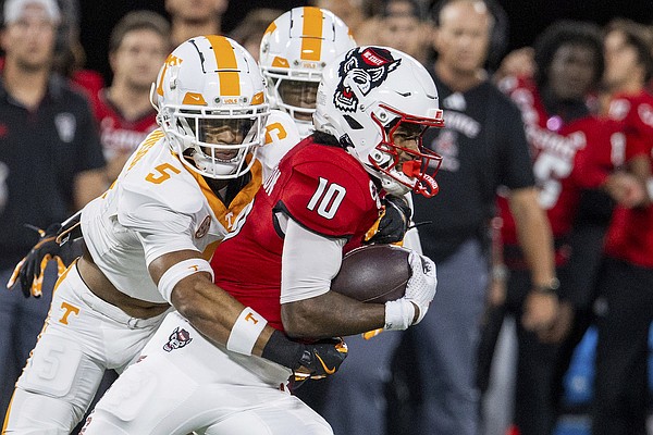 Arkansas football signs Christian Harrison, Braeden McAlister on second ...