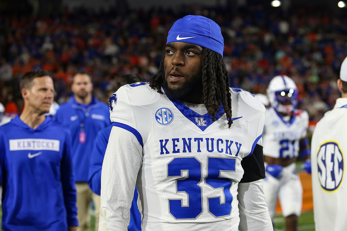 Kentucky transfer linebacker Steven Soles signs with Arkansas football ...