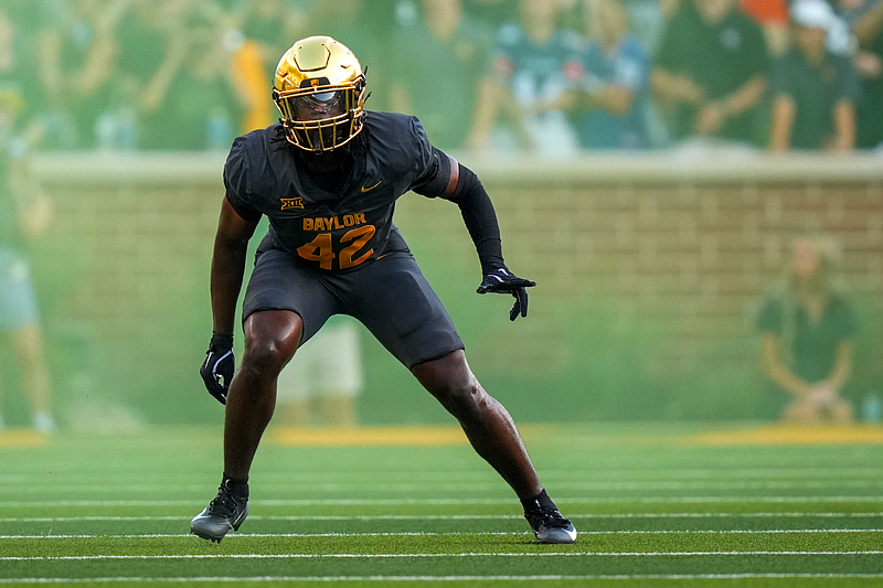 Baylor transfer linebacker Jeremy Evans signs with Arkansas football ...