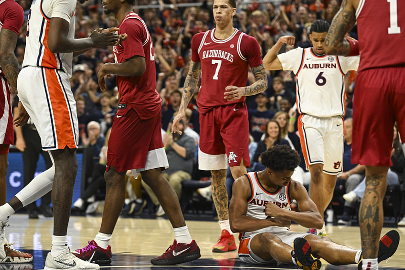 Different urgency levels define Arkansas basketball’s blowout loss at ...