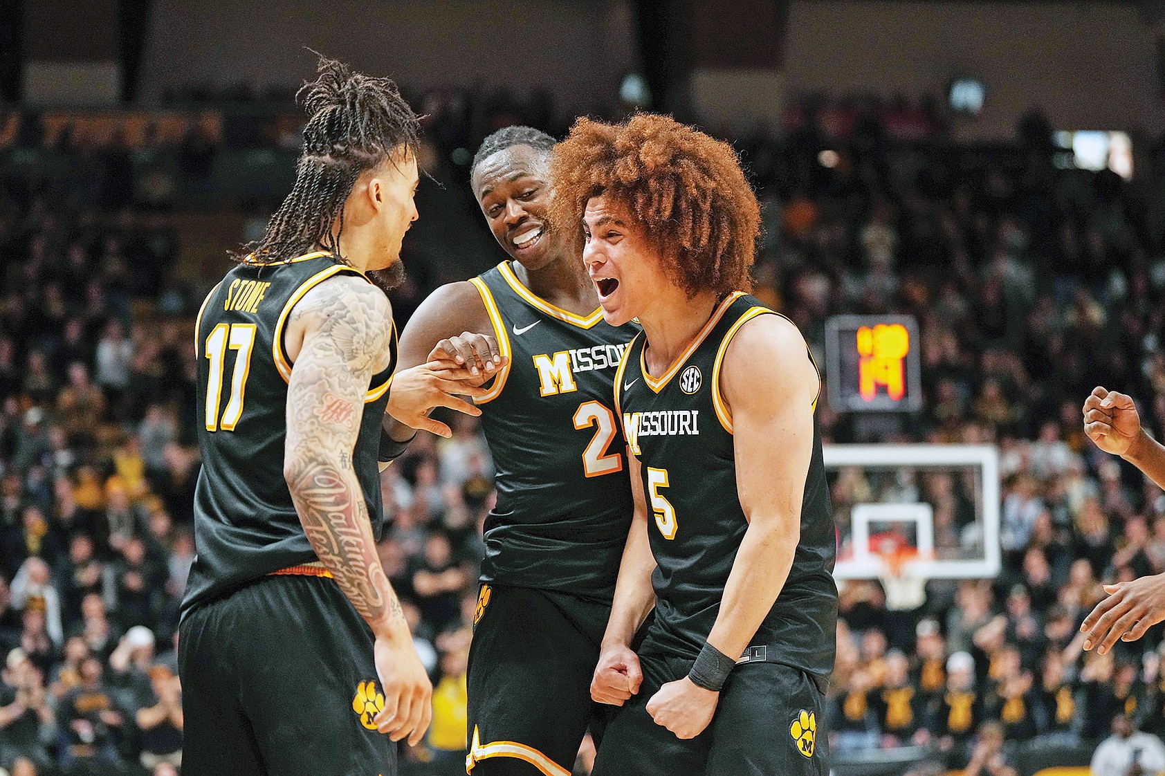 Missouri men's basketball makes plays down stretch to beat Auburn ...