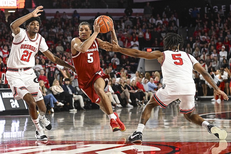 Poor first half dooms Arkansas basketball in road loss to Georgia ...