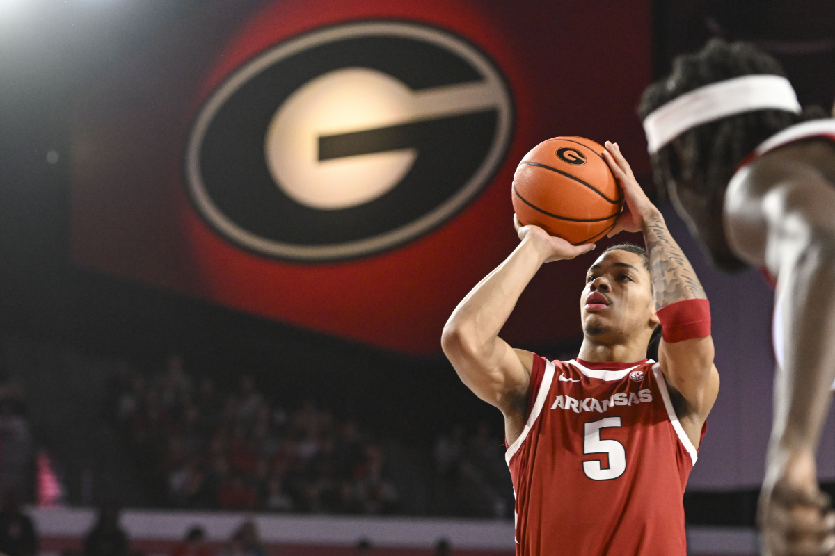 'I thought we were going to win': Georgia closes strong, holds off ...