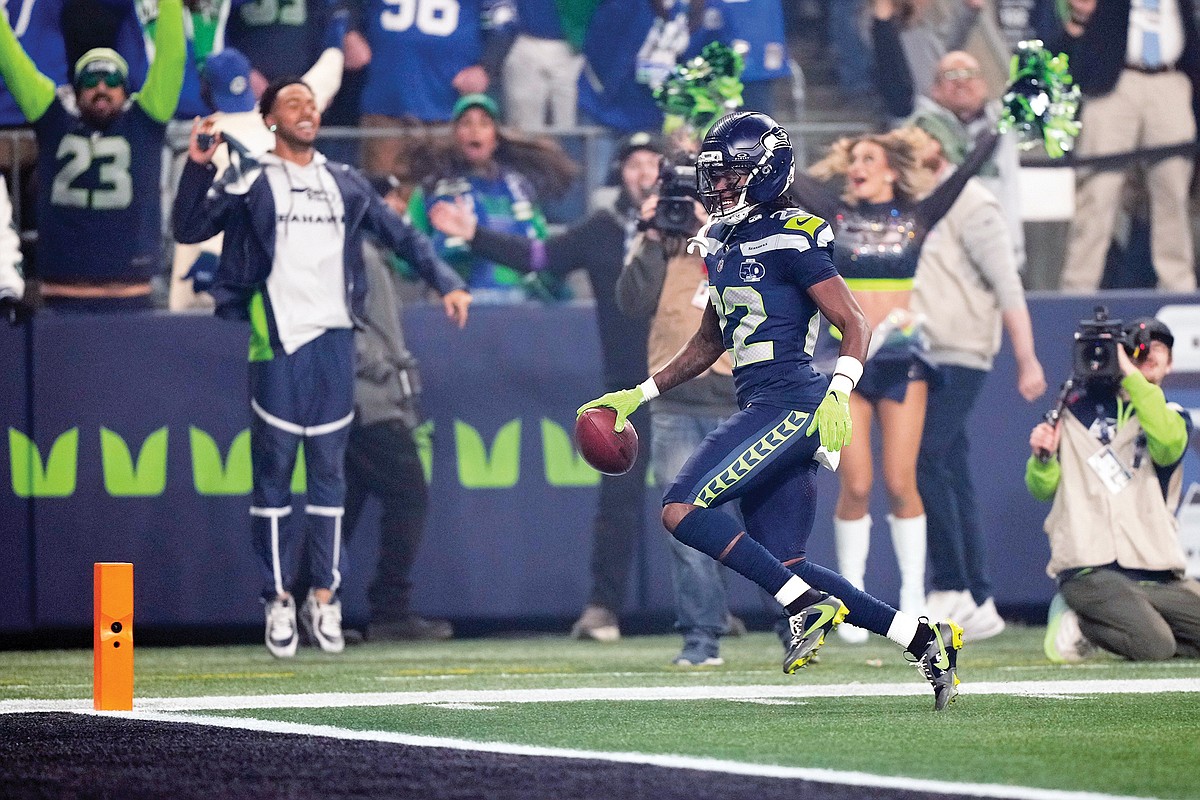 Seahawks dominate 49ers from opening kick, advance to NFC title game ...