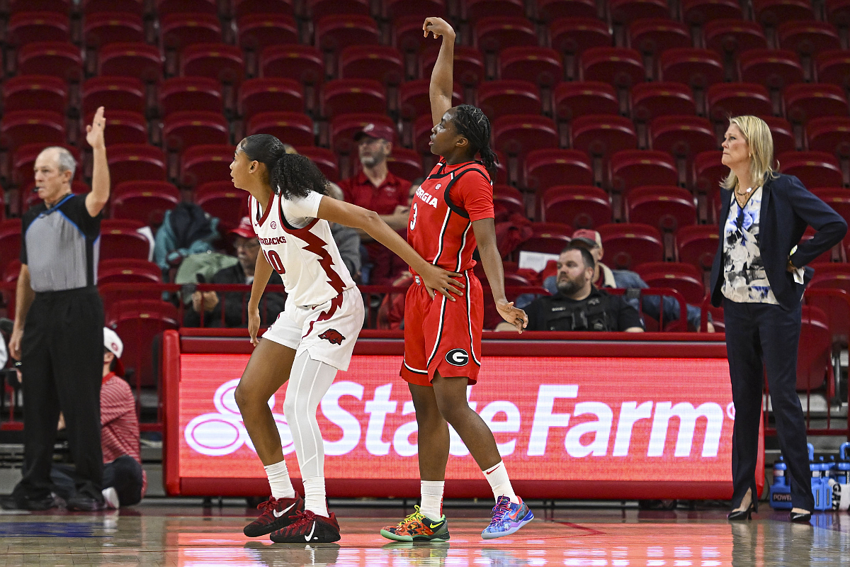Ugly second quarter dooms Arkansas women's basketball in loss to ...