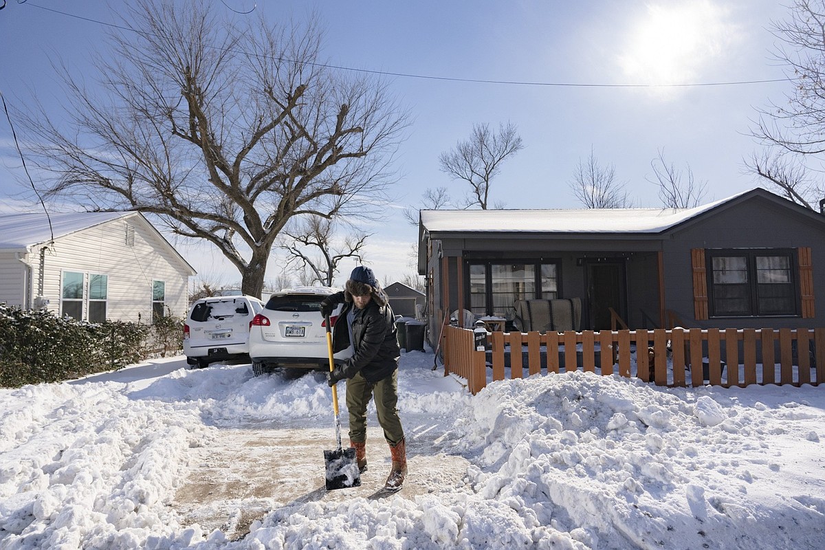 UPDATES: Reported winter outages across Arkansas fall below 3,000 ...