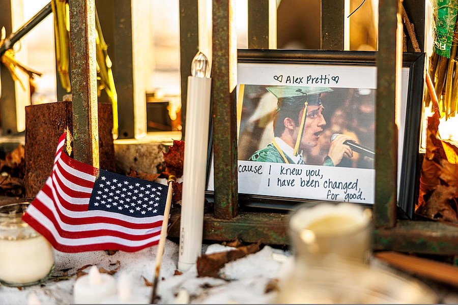 2 federal officers fired shots during encounter that killed Alex Pretti ...