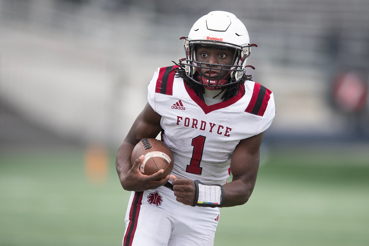Fordyce RB Micah Gamble, Texas QB Tammeron Anderson visit Arkansas ...