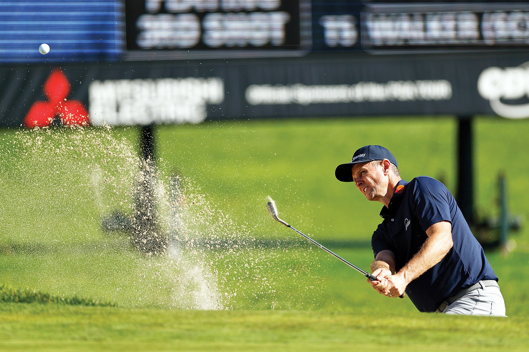 Rose breaks his 36-hole mark at Torrey Pines, leads at haflway point ...