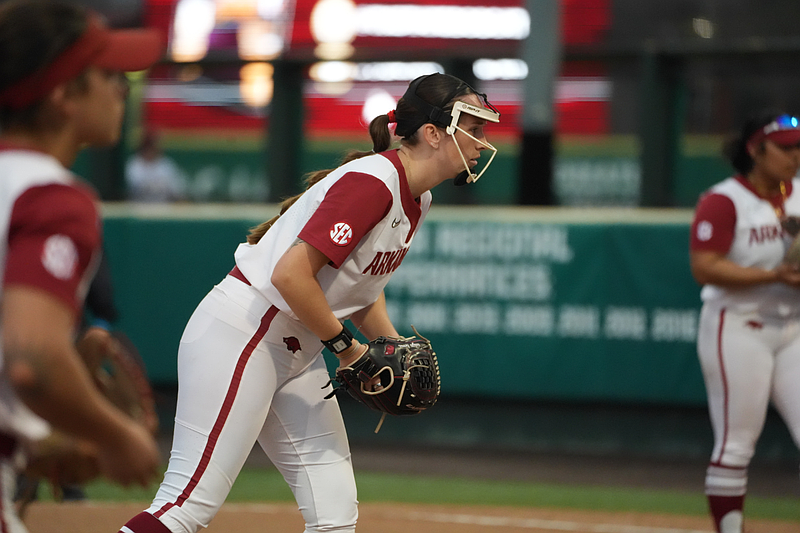 Arkansas softball's Robyn Herron named SEC Pitcher of the Week | Whole ...