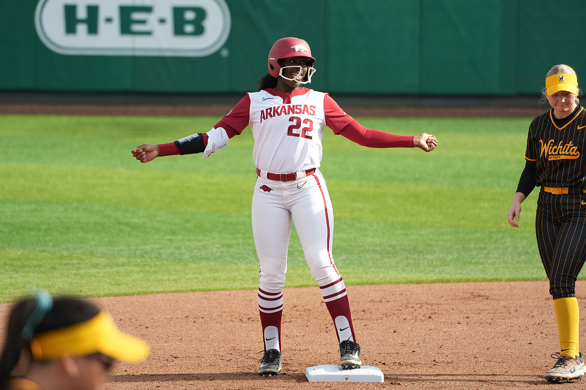 No. 11 Arkansas softball coasts by Wichita State in weekend opener ...