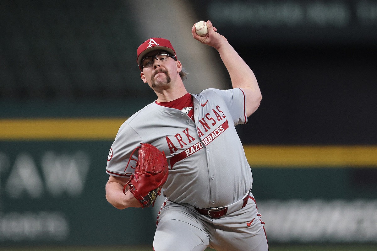 Arkansas baseball holds off Tarleton State to finish stay in Arlington ...