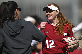 Arkansas holds steady at No. 8 in ESPN/USA Softball poll | Northwest ...