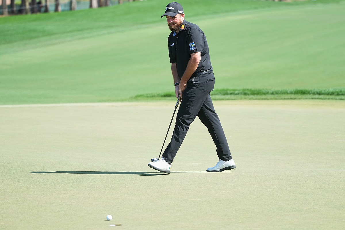 Lowry has no choice but to pick himself up, move on after PGA National ...