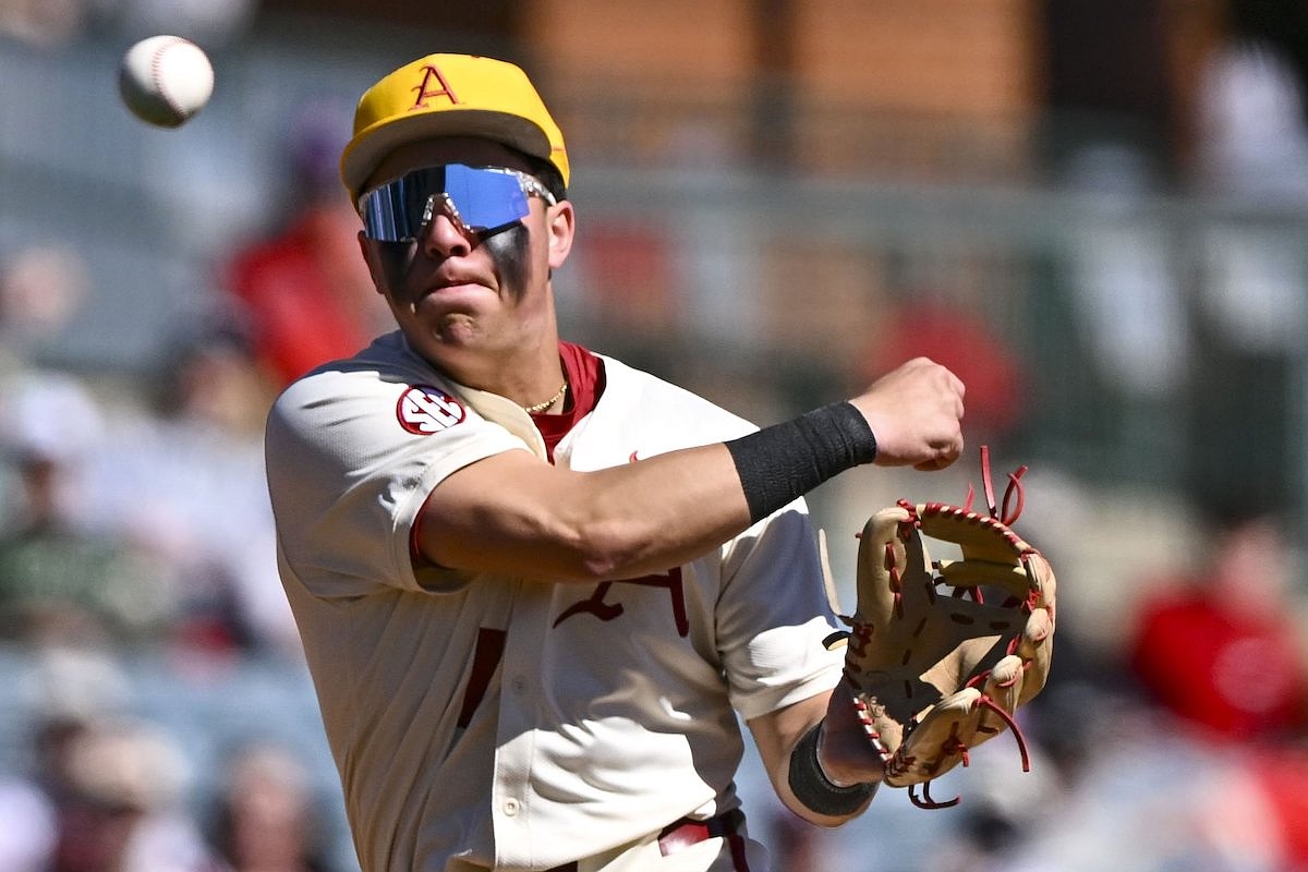 Arkansas baseball notebook: Carson Brumbaugh commits multiple errors ...