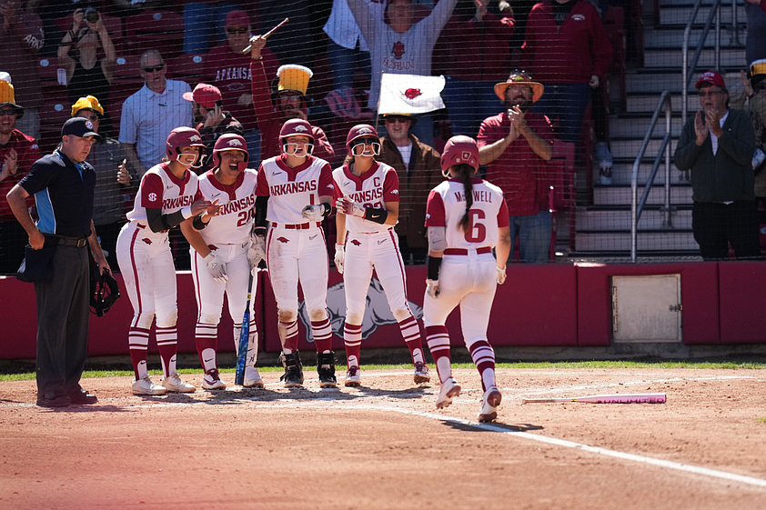No. 9 Arkansas softball shuts out No. 12 Georgia to win SEC-opening ...