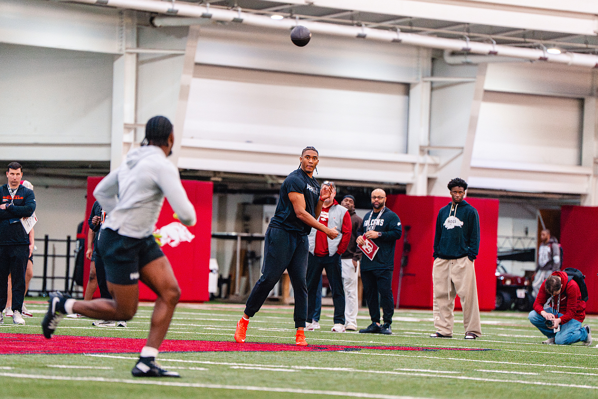 Taylen Green, Mike Washington draw NFL scouts at Arkansas football Pro ...