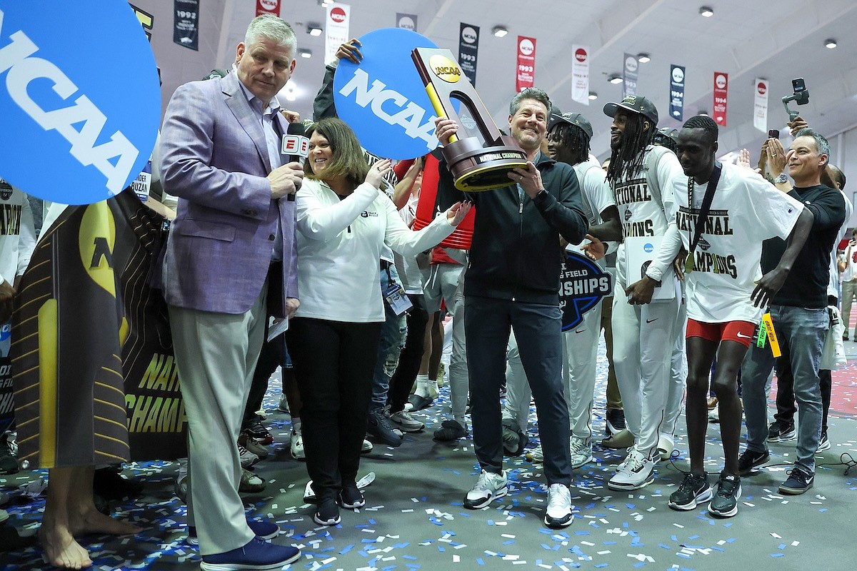 Arkansas men's track and field wins 22nd NCAA indoor title, women ...
