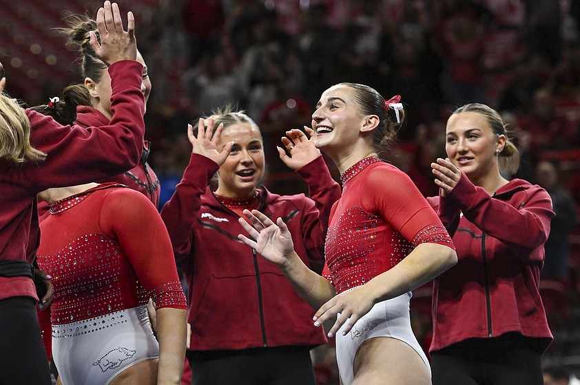 Arkansas gymnast Allison Cucci wins SEC freshman of the week honors ...